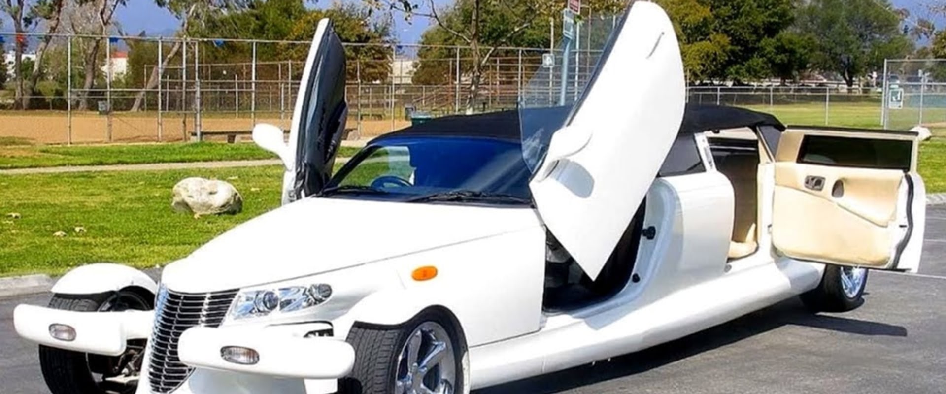 Which country invented the first stretch limo?